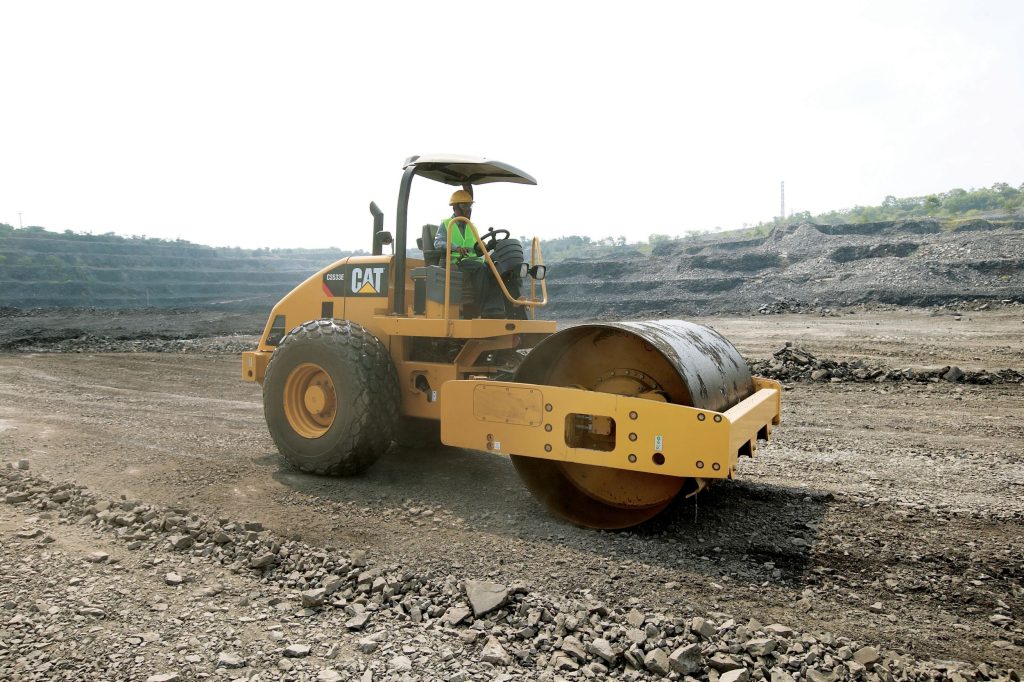 VIBRATORY SOIL COMPACTORS CS533 For sale in Singapore – Yellow Power ...